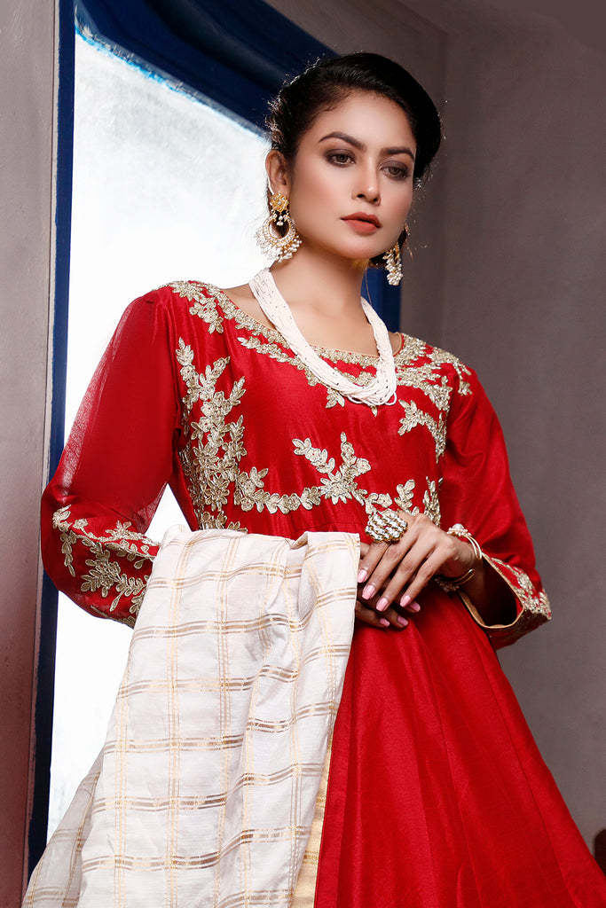 Aari Embroidered Long Raw Silk Maxi | SIRA | M201997 – SANA'S